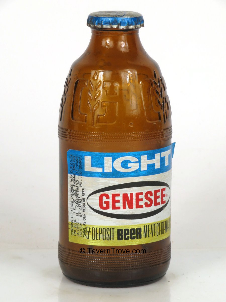 Item #95197 1976 Genesee Light Beer Paper Label Bottle