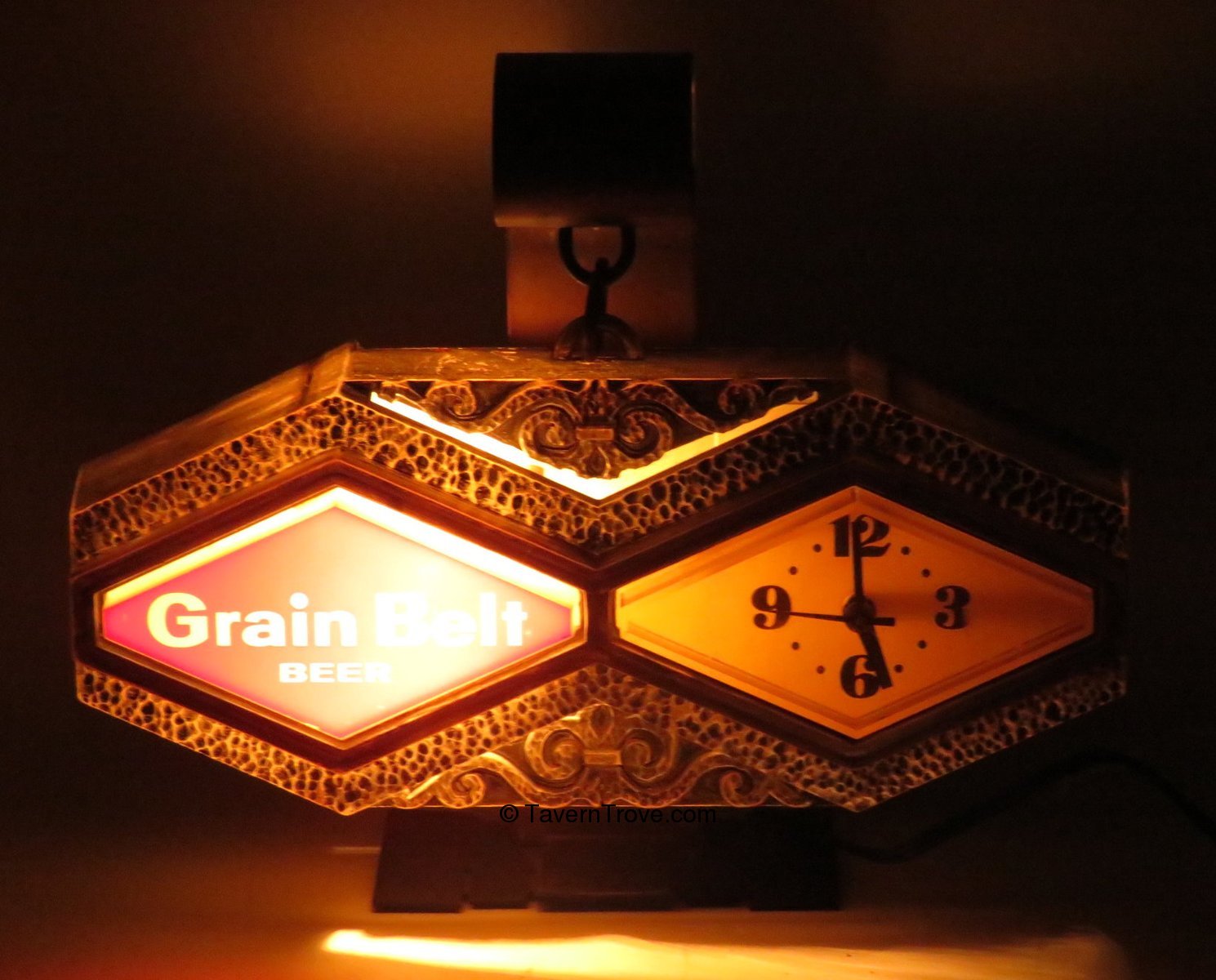 Item #95406 1967 Grain Belt Beer Cash Register Clock Sign Clock