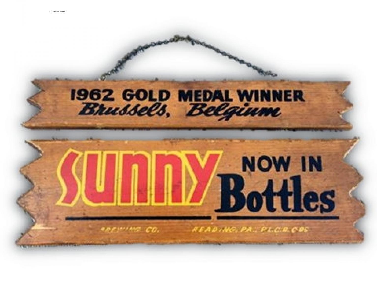 Item #87176 1962 Sunny Beer Sign