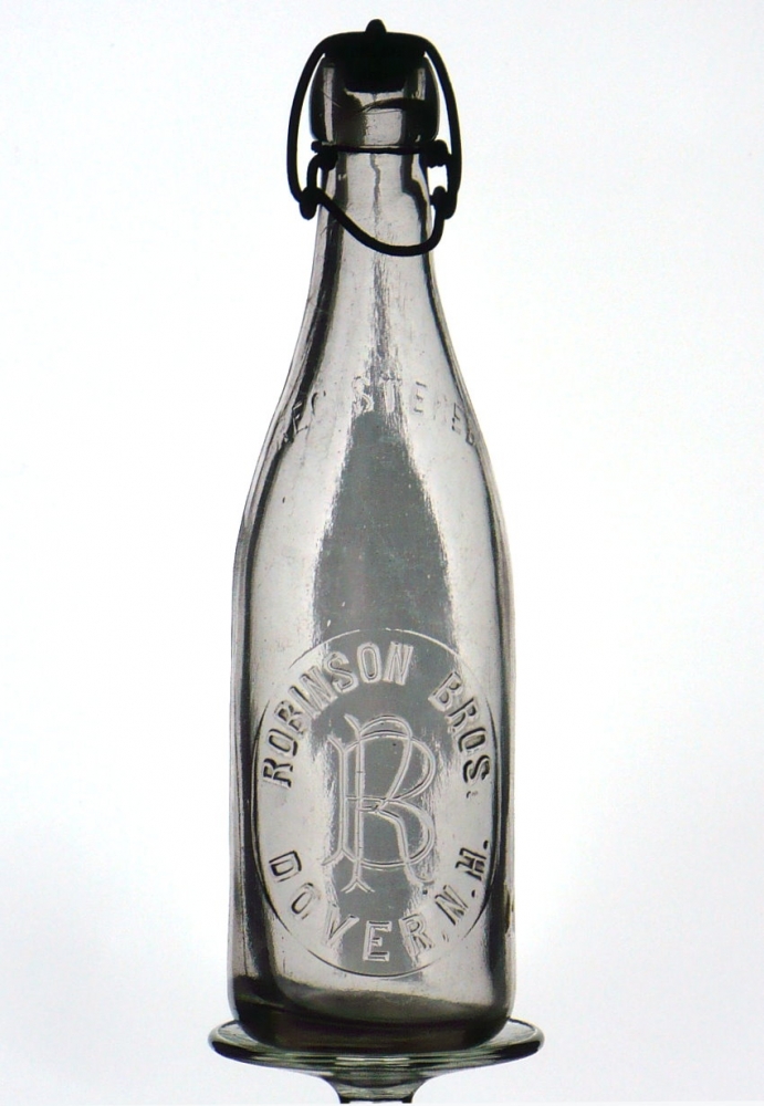 Item #21433 1900 Robinson Bros. Beer Bottle