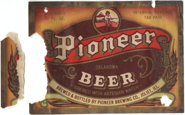 Item #74927 1941 Pioneer Beer Label IL82-21V