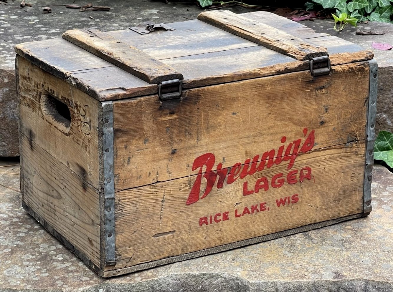 Item #12656 1936 Breunig's Lager Beer Wooden Crate