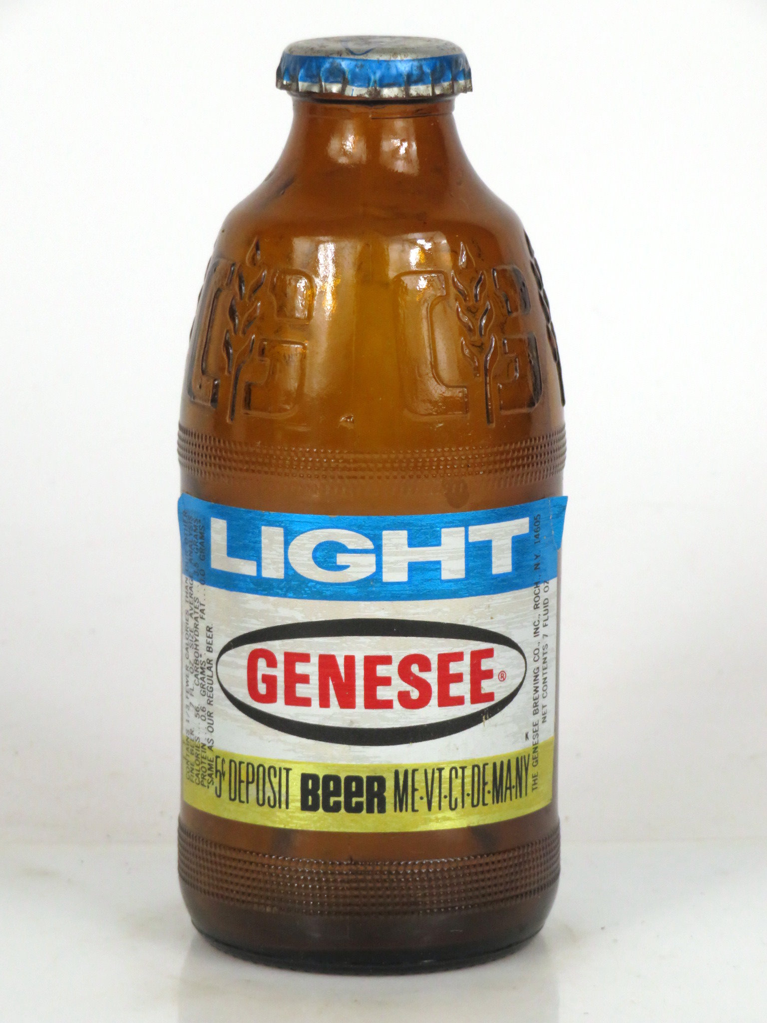 Item #95197 1976 Genesee Light Beer Paper Label Bottle