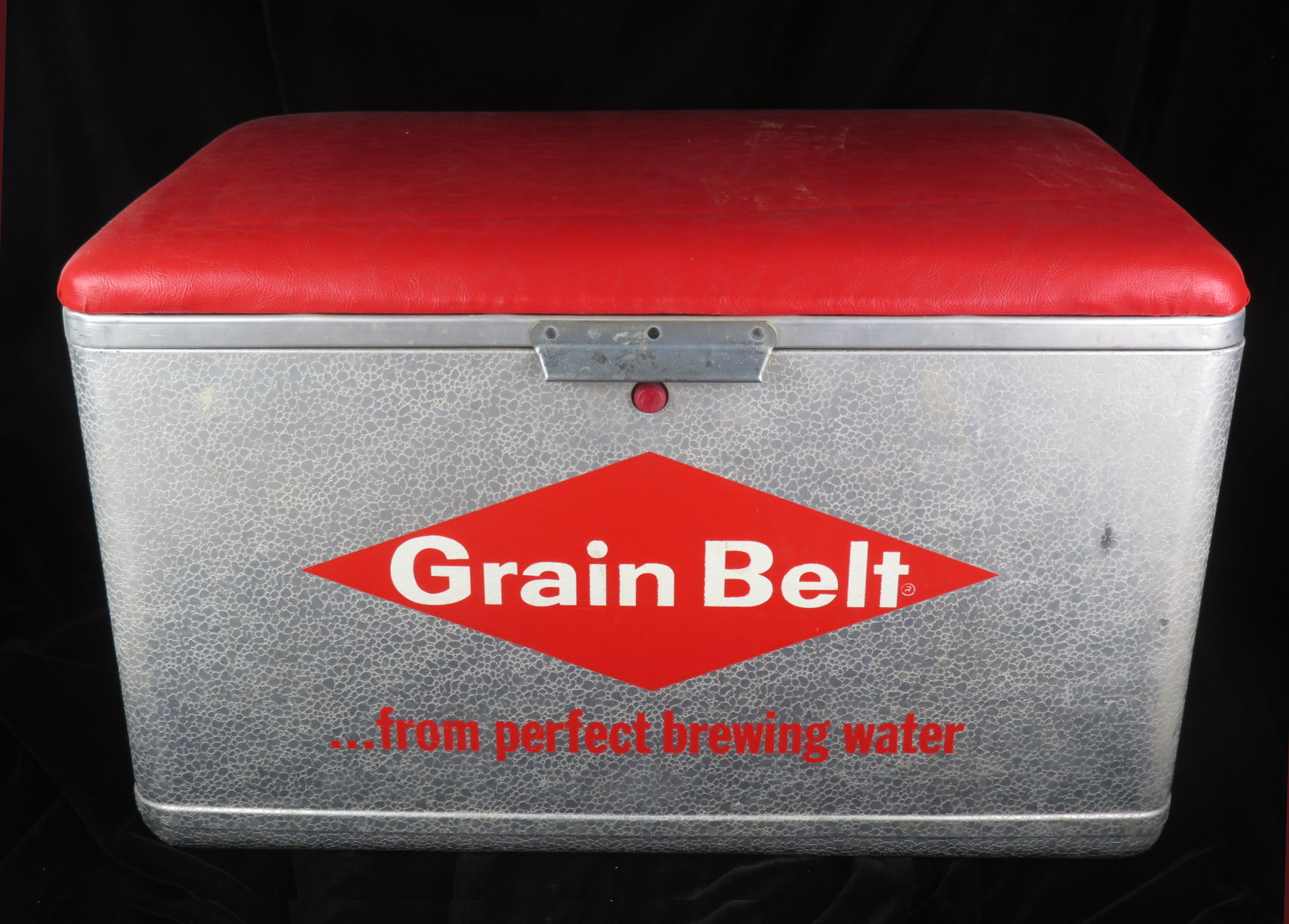 Item #102018 1959 Grain Belt Beer Chest Cooler