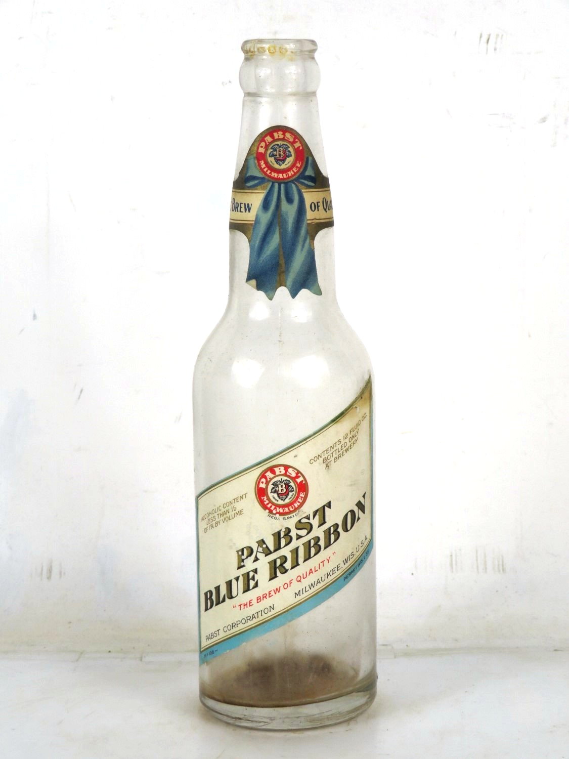 Item #99232 1928 Pabst Blue Ribbon Cereal Beverage Bottle