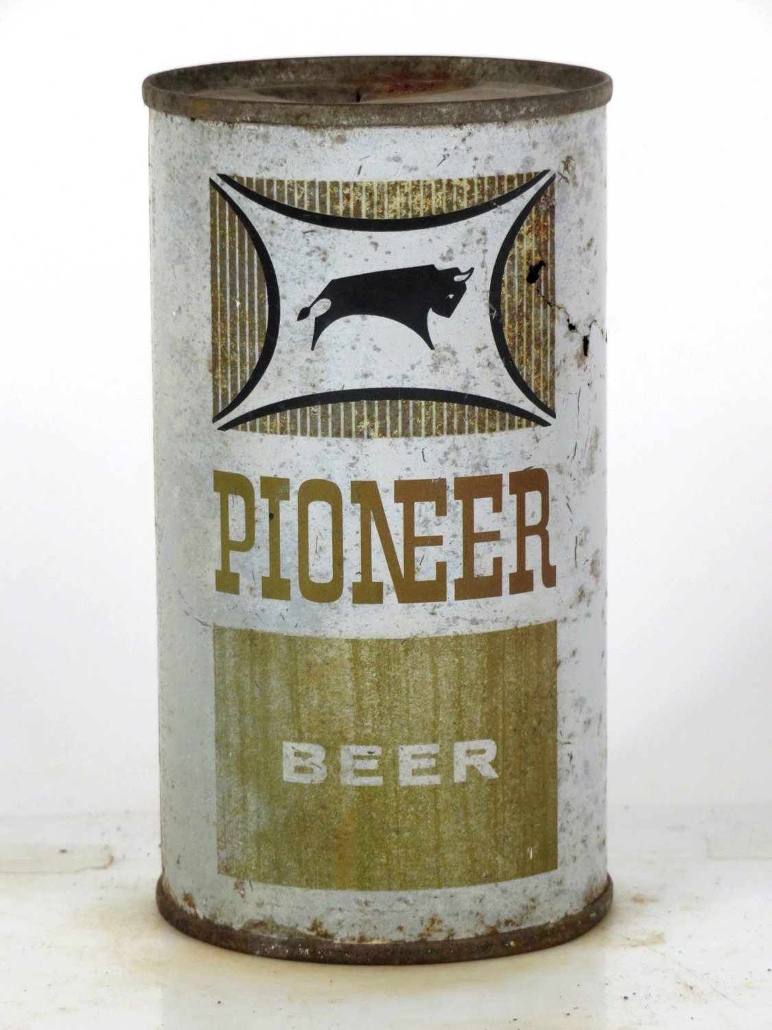 Item #1742 1962 Pioneer Beer Flat Top Can L116-09
